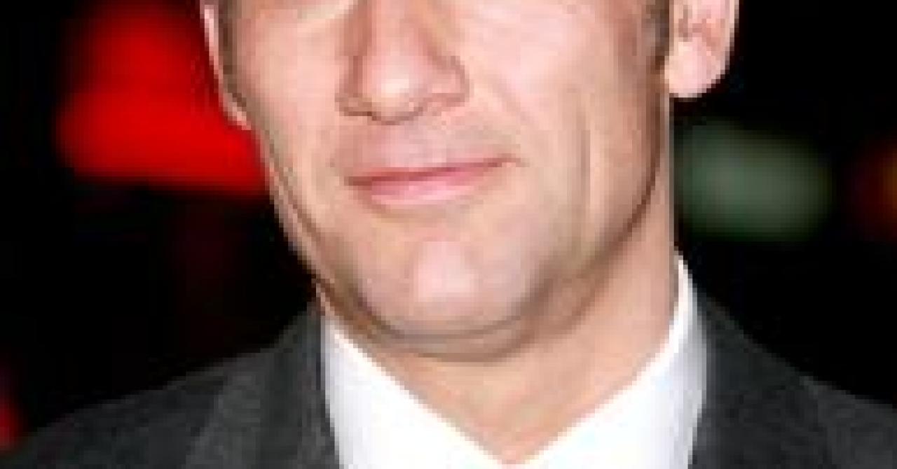 Clive Owen se fait un nouveau "Friend" | Premiere.fr