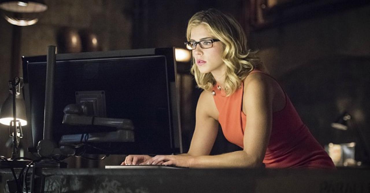Arrow, saison 4 : le retour de Felicity ou une hallucination ...