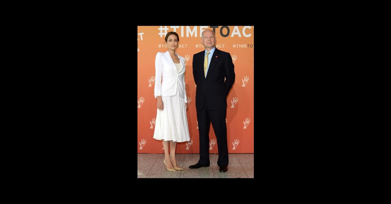 PHOTOS - Angelina Jolie : plus engagée que jamais contre les violences ... PHOTOS - Angelina Jolie : plus engagée que jamais contre les violences ...