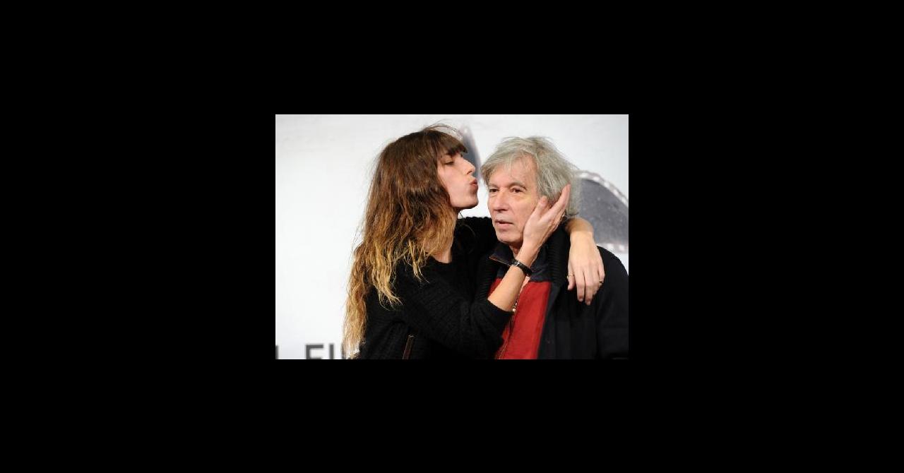 PHOTOS - Lou Doillon intime avec son père au Festival de Rome | Premiere.fr