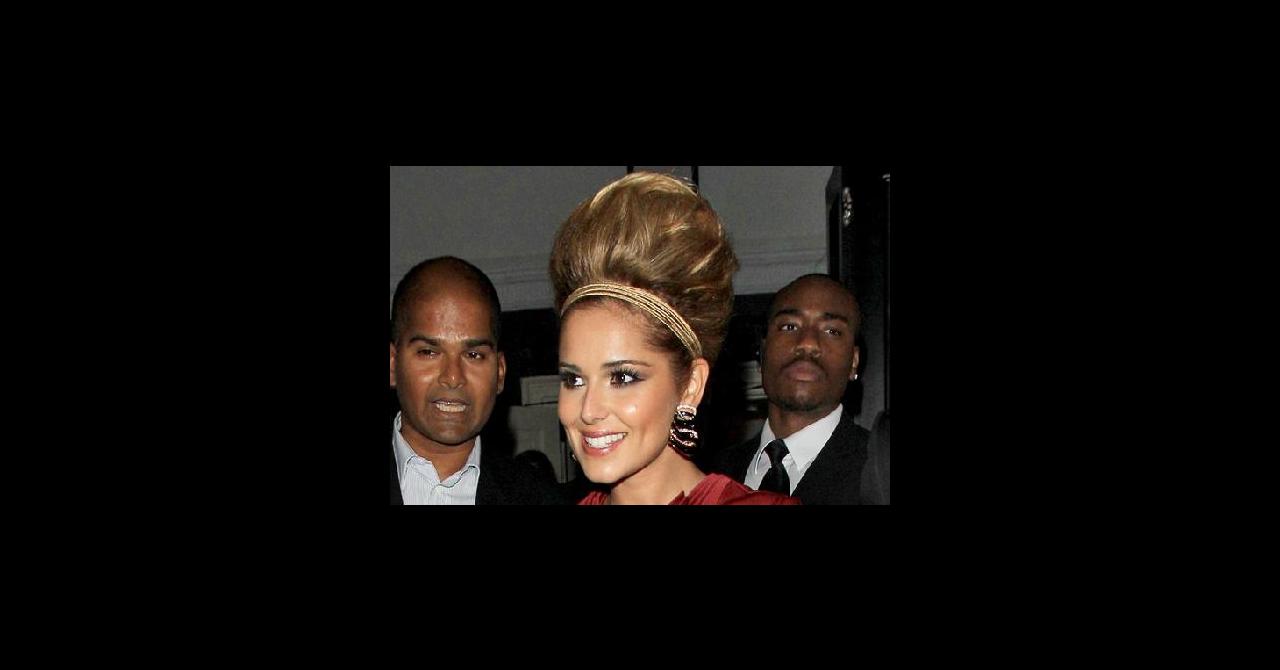 PHOTOS - Cheryl Cole : la chanteuse glamour s’impose avec classe à ...