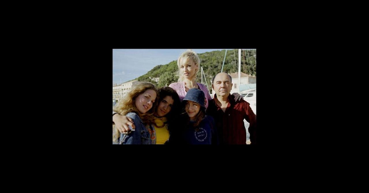 Lucie DE SAINT-THIBAULT | Premiere.fr Lucie DE SAINT-THIBAULT | Premiere.fr